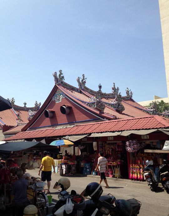 Exploring Georgetown: Chingay and Kuan Yin Teng Temple – Kirsten Captures