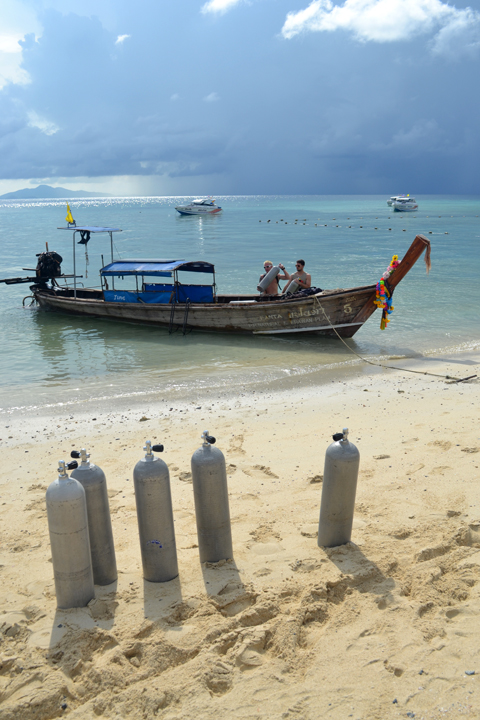 Scuba Diving in the Phi Phi Islands: Koh Bida Nak and Maya North ...